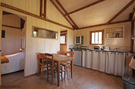 Cabins & Lodges | Country Lodge